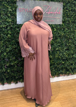 Plus Size Muslim Women Clothing - Styled by Zubaidah
