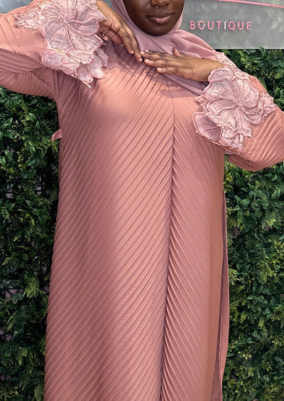 Plus Size Muslim Women Clothing - Styled by Zubaidah