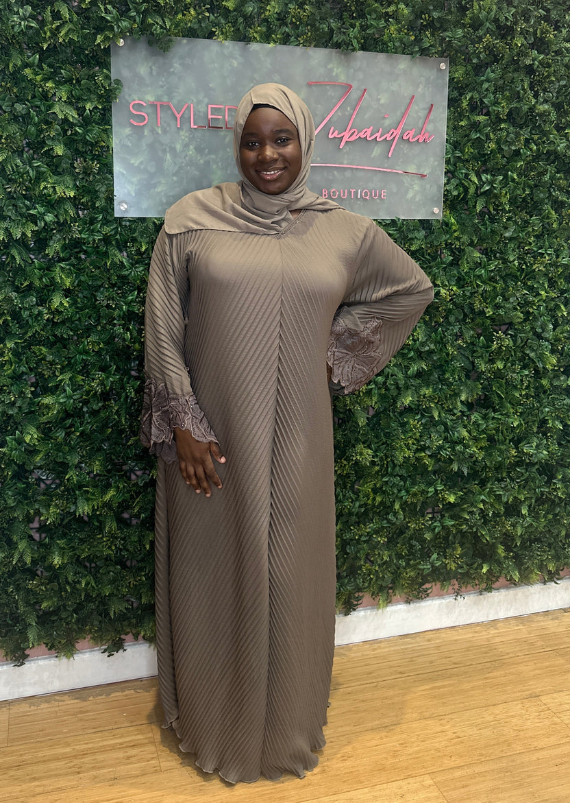 Plus Size Muslim Women Clothing - Styled by Zubaidah